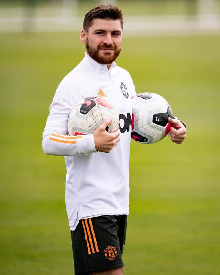 Manchester United physio Luke Lawrence opens on how was so unique and ...